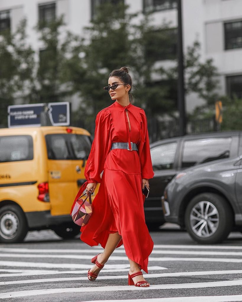 Inspirasi Cantik Pakai Outfit Merah Untuk Rayakan Imlek