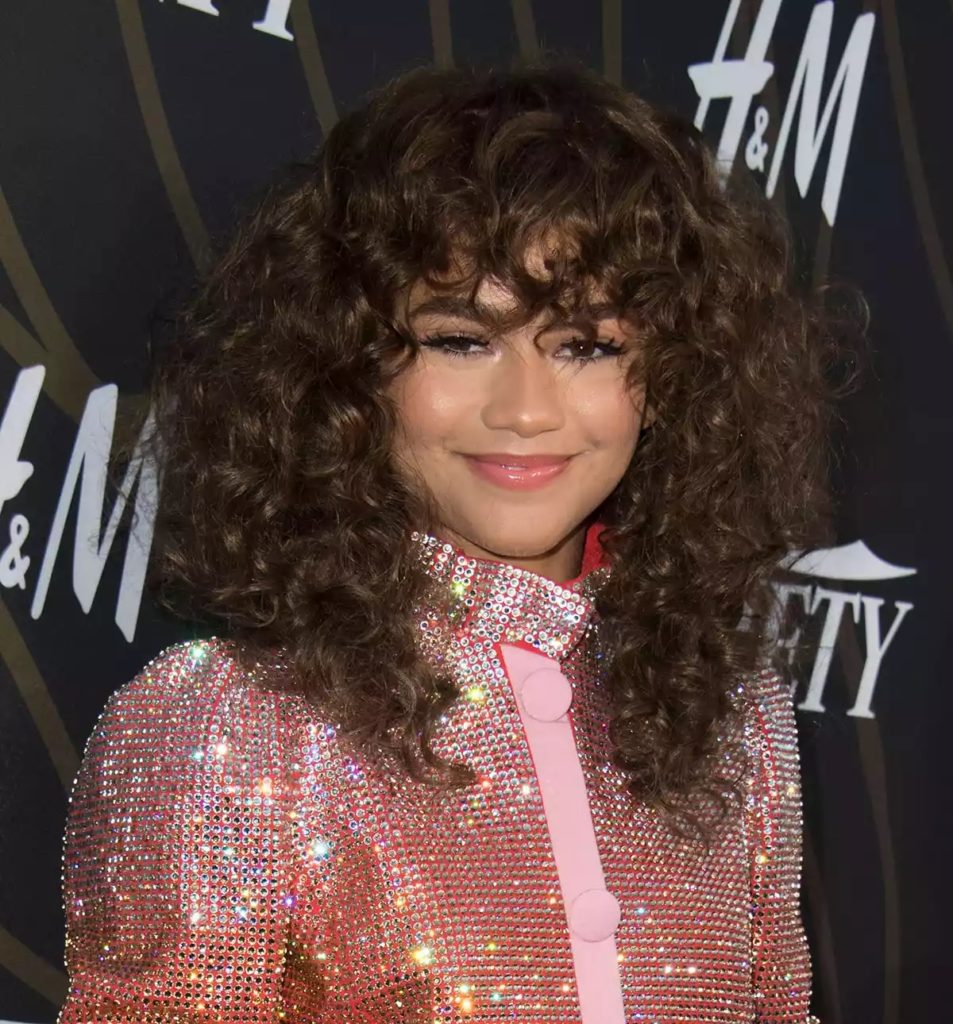 Model Poni Shaggy untuk Tampilan Rambut Lebih Bervolume