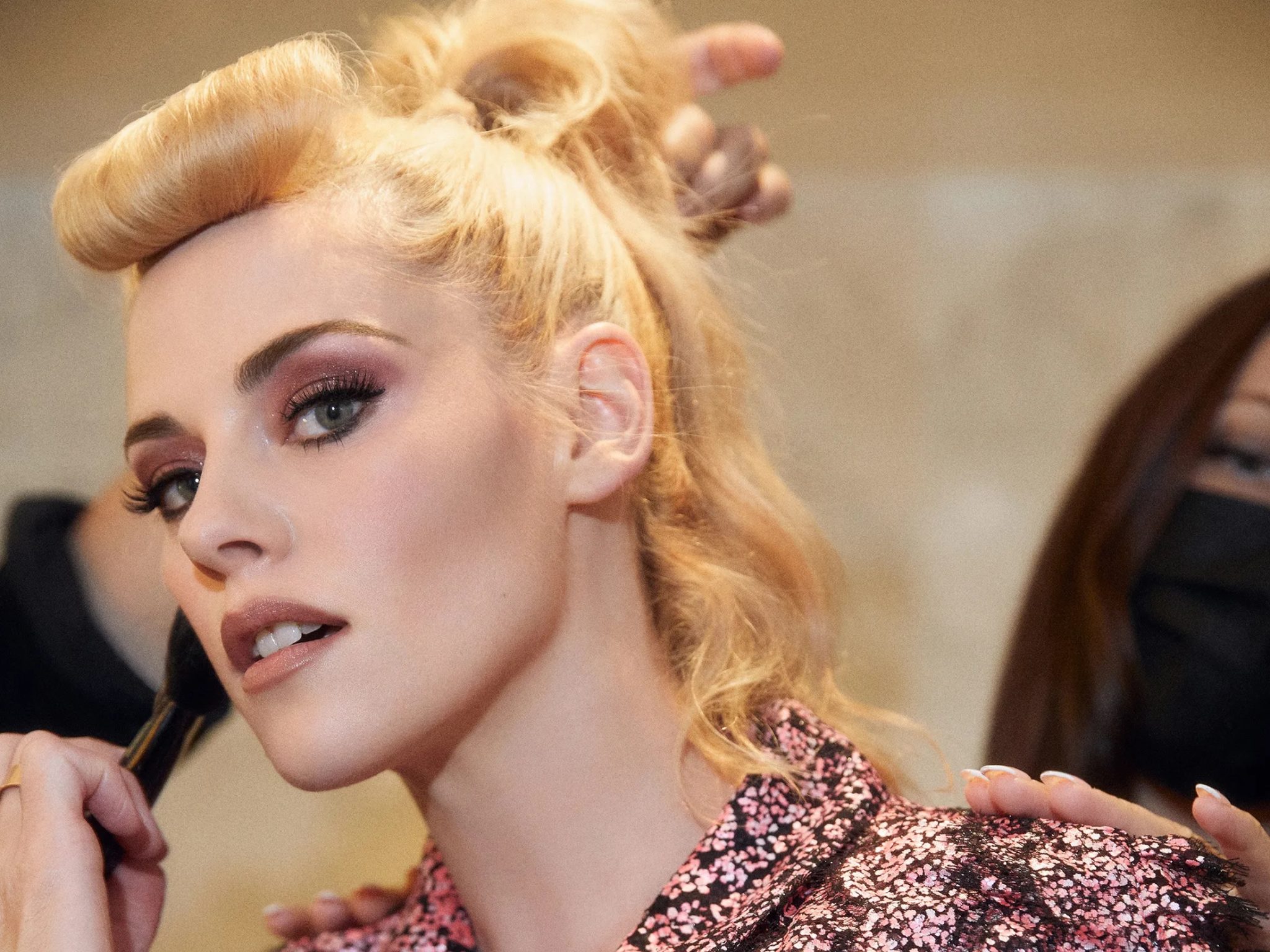 8 Produk Chanel Beauty untuk Ciptakan Makeup Glamor Met Gala 2023